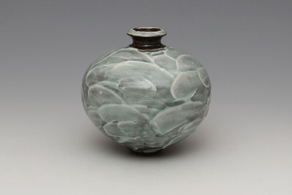 Alex Shimwell Ceramic Bottle 03 | MIAR Arts
