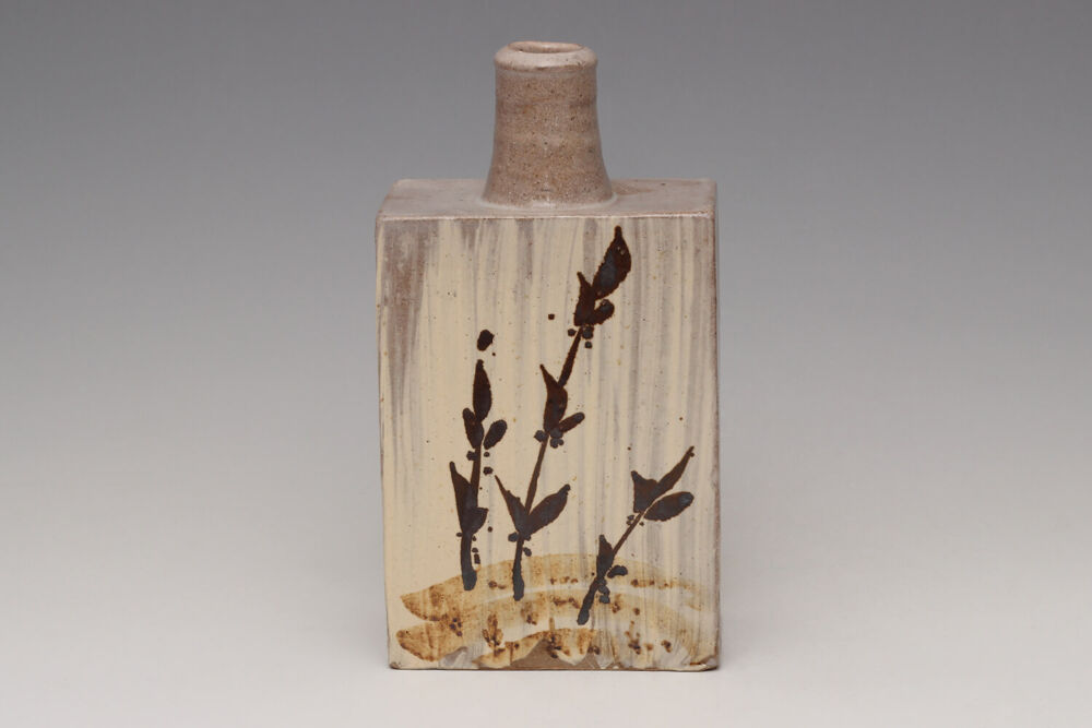 Jim Malone Ceramic Slab Sided Bottle 03 | miararts.com